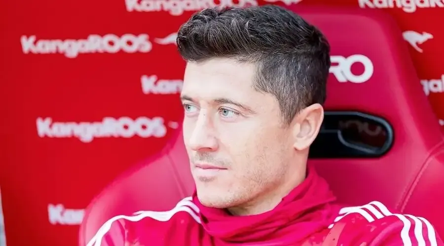 Padre fala da fé católica de Lewandowski, o artilheiro do ano